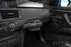 Pelēks BMW M3 2010 Rīga, ar dzinēja tilpumu 4.00 L un nobraukumu 204 tūkst. km par 35000 €, foto 24 vietnē AUTOMOTO.COM.LV