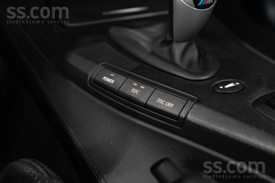 Pelēks BMW M3 2010 Rīga, ar dzinēja tilpumu 4.00 L un nobraukumu 204 tūkst. km par 35000 €, foto 27 vietnē AUTOMOTO.COM.LV