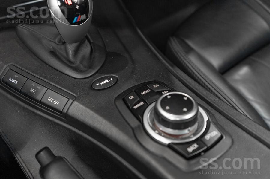 Pelēks BMW M3 2010 Rīga, ar dzinēja tilpumu 4.00 L un nobraukumu 204 tūkst. km par 35000 €, foto 28 vietnē AUTOMOTO.COM.LV