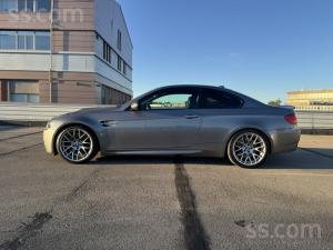 Pelēks BMW M3 2013 Rīga, ar dzinēja tilpumu 4.00 L un nobraukumu 128 tūkst. km par 44900 €, foto 5 vietnē AUTOMOTO.COM.LV