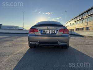 Pelēks BMW M3 2013 Rīga, ar dzinēja tilpumu 4.00 L un nobraukumu 128 tūkst. km par 44900 €, foto 8 vietnē AUTOMOTO.COM.LV