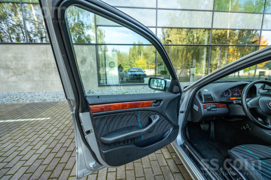 Pelēks BMW M3 2005 Rīga, ar dzinēja tilpumu 3.40 L un nobraukumu 162 tūkst. km par 18000 €, foto 10 vietnē AUTOMOTO.COM.LV