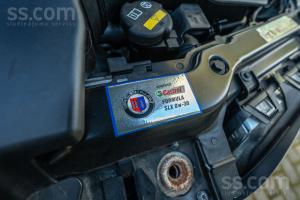 Pelēks BMW M3 2005 Rīga, ar dzinēja tilpumu 3.40 L un nobraukumu 162 tūkst. km par 18000 €, foto 23 vietnē AUTOMOTO.COM.LV