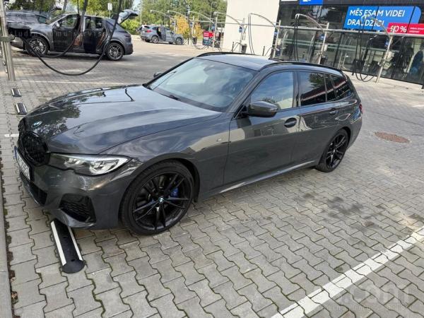 Grey BMW M3 2021 in Riga, with an engine capacity of 3.00 L and mileage of 154 thousand km for 36500 €, photo 4 on AUTOMOTO.COM.LV
