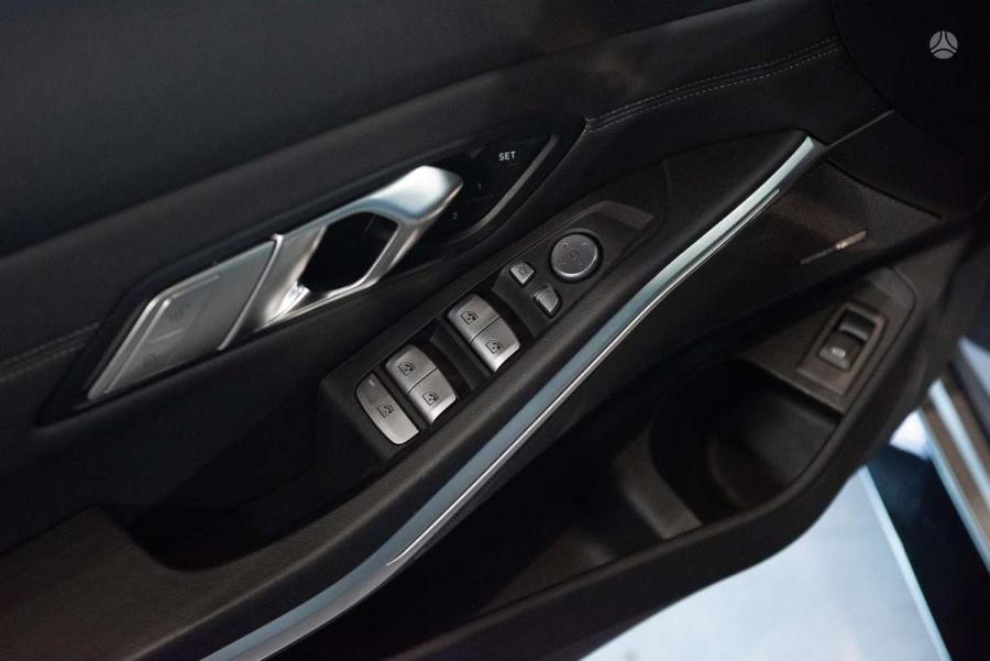 BMW M3 2023 in Kaunas, with an engine capacity of 3.00 L and mileage of 53 thousand km for 73440 €, photo 13 on AUTOMOTO.COM.LV