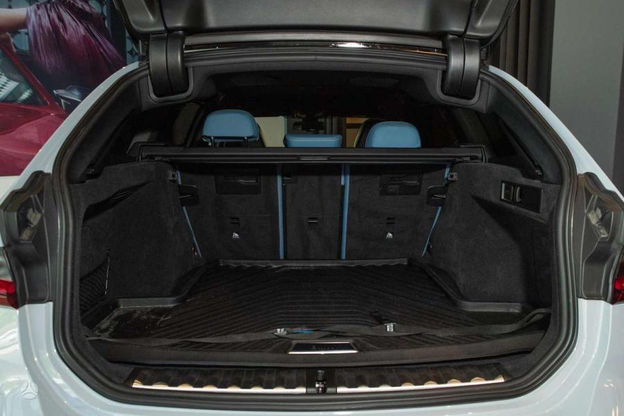 BMW M3 2023 in Kaunas, with an engine capacity of 3.00 L and mileage of 53 thousand km for 73440 €, photo 25 on AUTOMOTO.COM.LV