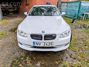 Balts BMW M3 2013 Rīga, ar dzinēja tilpumu 3.00 L un nobraukumu 246 tūkst. km par 11500 €, foto  vietnē AUTOMOTO.COM.LV