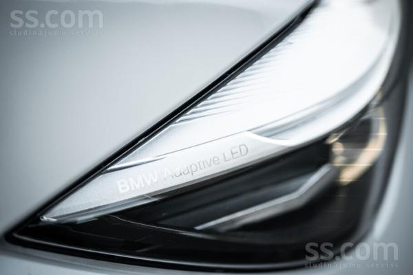White BMW M3 2018 in Daugavpils, with an engine capacity of 3.00 L and mileage of 63 thousand km for 58300 €, photo 8 on AUTOMOTO.COM.LV