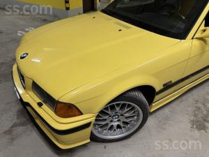 Желтый БМВ М3 1993 в Рига, объемом двигателя 3.00 л и пробегом 0 тыс. км за 14000 €, фото 4 на AUTOMOTO.COM.LV