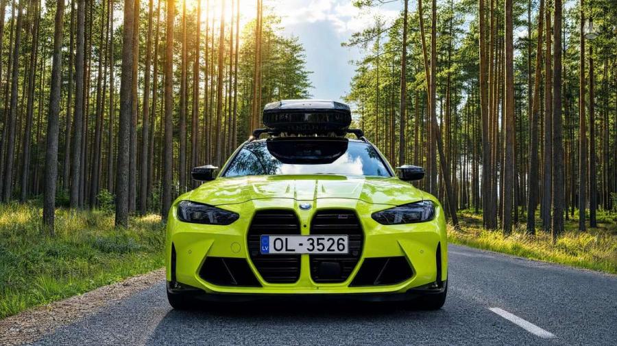 Dzeltens BMW M3 2024 Rīga, ar dzinēja tilpumu 2.99 L un nobraukumu 28 tūkst. km par 78900 €, foto 1 vietnē AUTOMOTO.COM.LV
