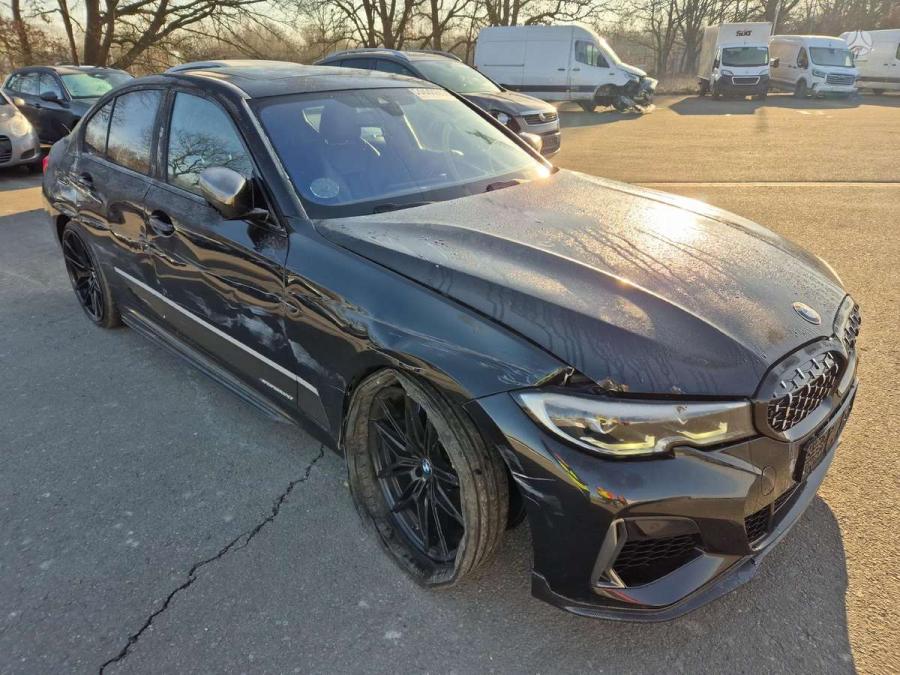 Black BMW M340 2020 in Elektrenai, with an engine capacity of 0.00 L and mileage of 116 thousand km for 26300 €, photo 9 on AUTOMOTO.COM.LV
