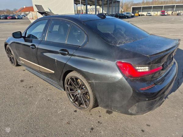 Black BMW M340 2020 in Elektrenai, with an engine capacity of 0.00 L and mileage of 116 thousand km for 26300 €, photo 10 on AUTOMOTO.COM.LV