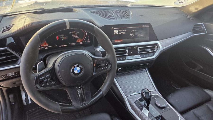 Black BMW M340 2020 in Elektrenai, with an engine capacity of 0.00 L and mileage of 116 thousand km for 26300 €, photo 20 on AUTOMOTO.COM.LV