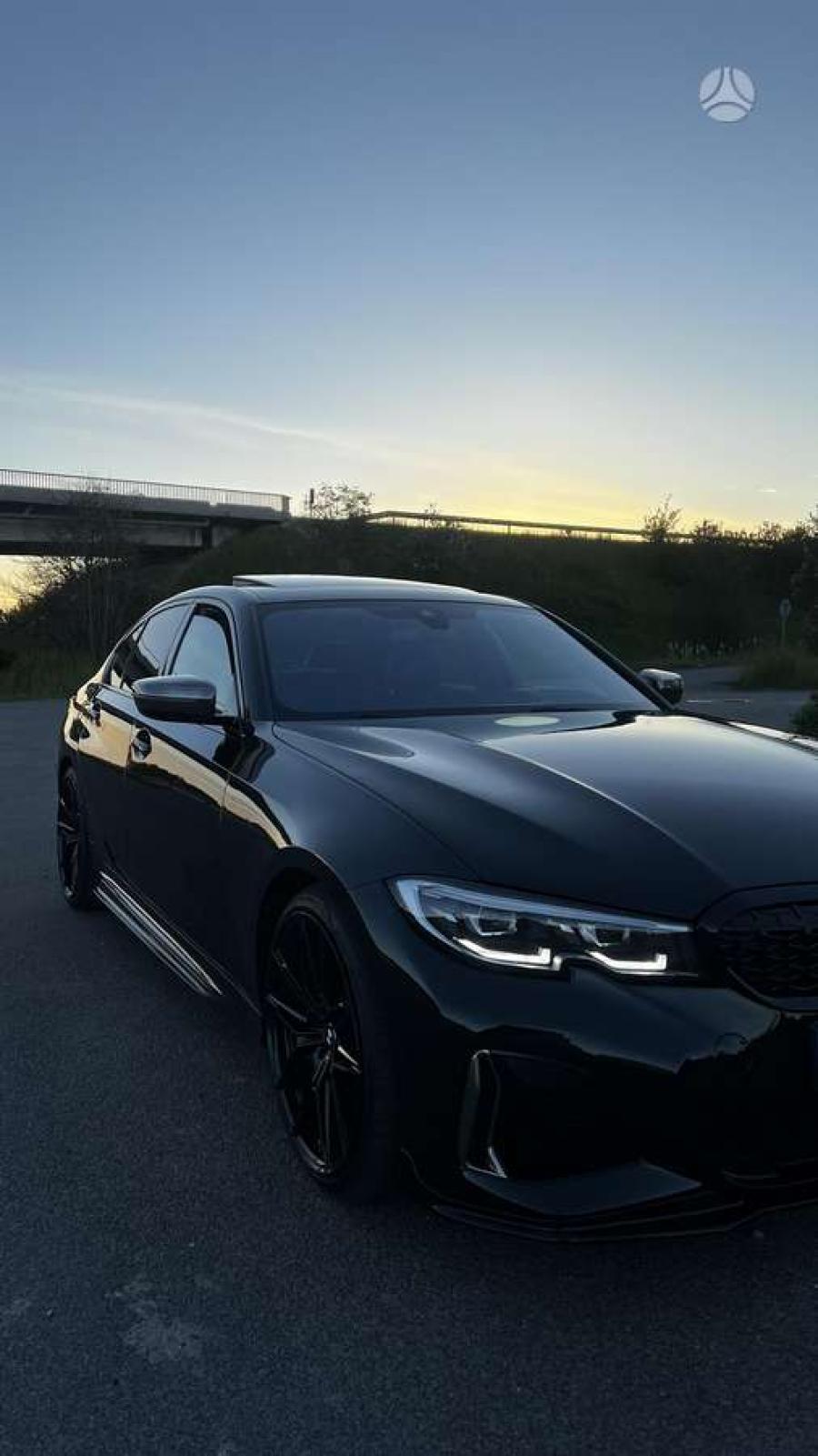 Black BMW M340 2020 in Vilnius, with an engine capacity of 3.00 L and mileage of 124 thousand km for 33000 €, photo 5 on AUTOMOTO.COM.LV