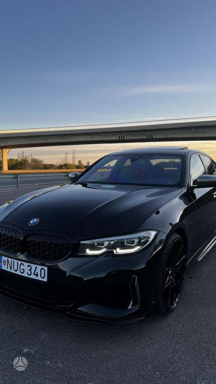 Black BMW M340 2020 in Vilnius, with an engine capacity of 3.00 L and mileage of 124 thousand km for 33000 €, photo 6 on AUTOMOTO.COM.LV