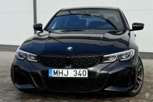 Black BMW M340 2021 in Kretinga, with an engine capacity of 3.00 L and mileage of 62 thousand km for 37499 €, photo 3 on AUTOMOTO.COM.LV