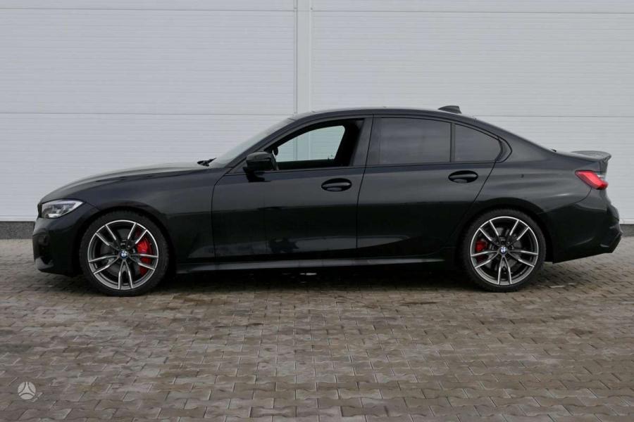 Black BMW M340 2021 in Kretinga, with an engine capacity of 3.00 L and mileage of 62 thousand km for 37499 €, photo 13 on AUTOMOTO.COM.LV