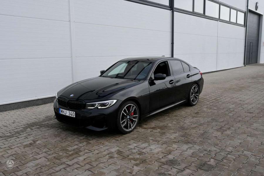 Black BMW M340 2021 in Kretinga, with an engine capacity of 3.00 L and mileage of 62 thousand km for 37499 €, photo 14 on AUTOMOTO.COM.LV