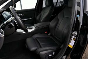 Black BMW M340 2021 in Kretinga, with an engine capacity of 3.00 L and mileage of 62 thousand km for 37499 €, photo 18 on AUTOMOTO.COM.LV