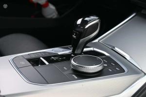 Black BMW M340 2021 in Kretinga, with an engine capacity of 3.00 L and mileage of 62 thousand km for 37499 €, photo 26 on AUTOMOTO.COM.LV
