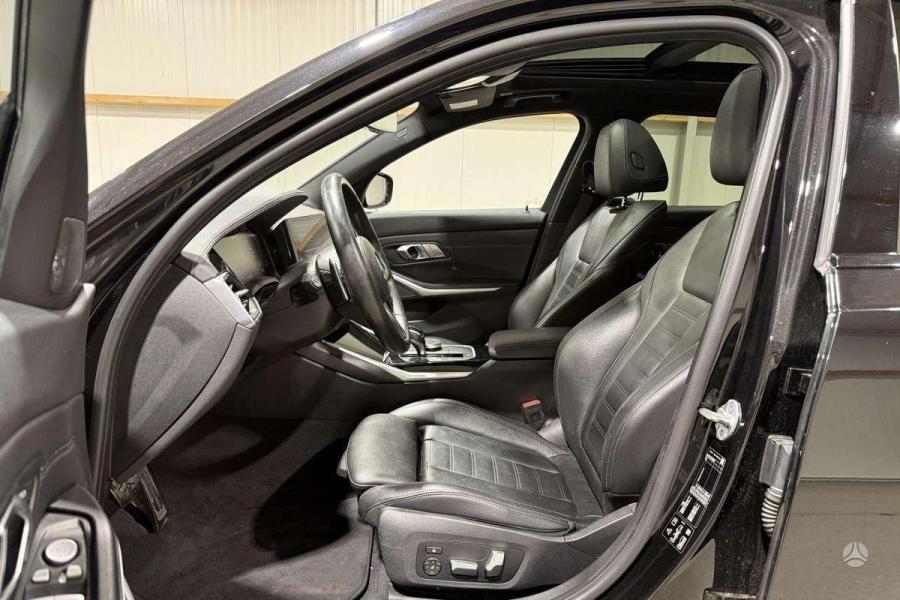 Melns BMW M340 2019 Kauņa, ar dzinēja tilpumu 3.00 L un nobraukumu 149 tūkst. km par 29700 €, foto 12 vietnē AUTOMOTO.COM.LV