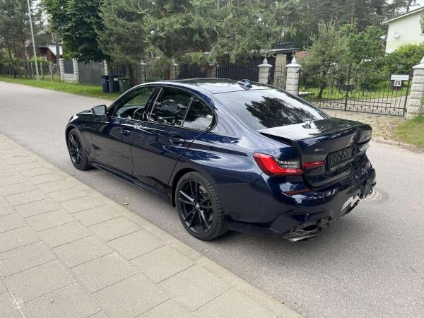 Blue BMW M340 2020 in Vilnius, with an engine capacity of 3.00 L and mileage of 99 thousand km for 24950 €, photo 3 on AUTOMOTO.COM.LV