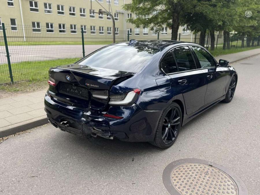 Blue BMW M340 2020 in Vilnius, with an engine capacity of 3.00 L and mileage of 99 thousand km for 24950 €, photo 8 on AUTOMOTO.COM.LV
