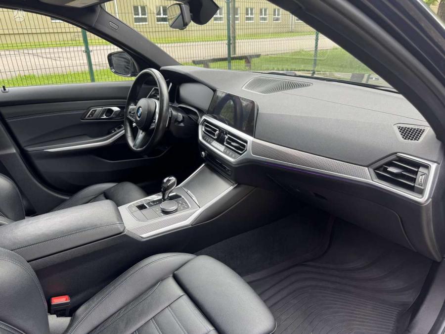 Blue BMW M340 2020 in Vilnius, with an engine capacity of 3.00 L and mileage of 99 thousand km for 24950 €, photo 12 on AUTOMOTO.COM.LV