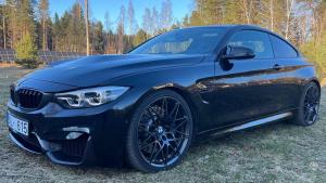 Black BMW M4 2015 in Riga, with an engine capacity of 2.98 L and mileage of 187 thousand km for 36999 €, photo  on AUTOMOTO.COM.LV