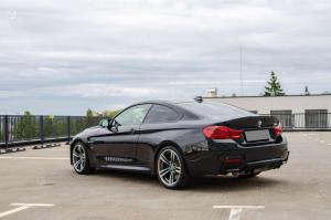 Black BMW M4 2015 in Vilnius, with an engine capacity of 3.00 L and mileage of 70 thousand km for 38000 €, photo 3 on AUTOMOTO.COM.LV