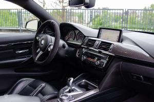 Black BMW M4 2015 in Vilnius, with an engine capacity of 3.00 L and mileage of 70 thousand km for 38000 €, photo 11 on AUTOMOTO.COM.LV