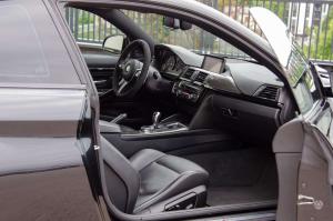 Black BMW M4 2015 in Vilnius, with an engine capacity of 3.00 L and mileage of 70 thousand km for 38000 €, photo 12 on AUTOMOTO.COM.LV