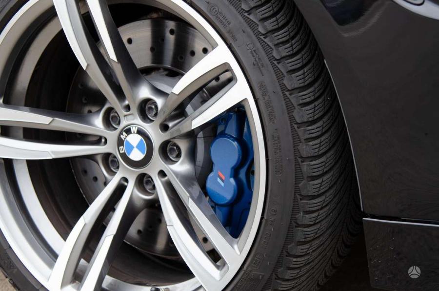 Black BMW M4 2015 in Vilnius, with an engine capacity of 3.00 L and mileage of 70 thousand km for 38000 €, photo 14 on AUTOMOTO.COM.LV