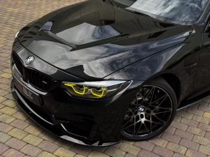 Black BMW M4 2020 in Riga, with an engine capacity of 3.00 L and mileage of 61 thousand km for 54000 €, photo 6 on AUTOMOTO.COM.LV