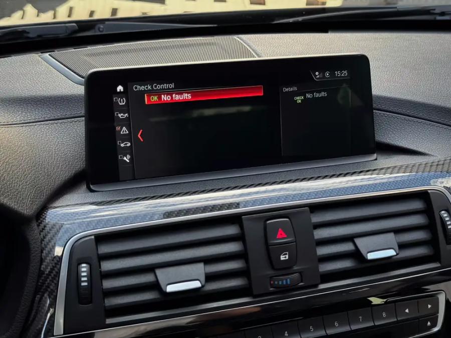 Black BMW M4 2020 in Riga, with an engine capacity of 3.00 L and mileage of 61 thousand km for 54000 €, photo 24 on AUTOMOTO.COM.LV