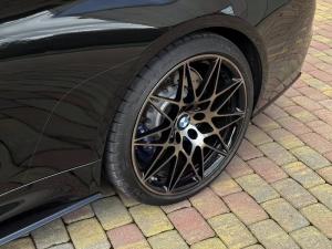 Black BMW M4 2020 in Riga, with an engine capacity of 3.00 L and mileage of 61 thousand km for 54000 €, photo 26 on AUTOMOTO.COM.LV