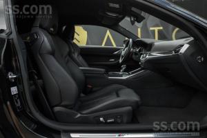 Black BMW M4 2022 in Tukums, with an engine capacity of 3.00 L and mileage of 68 thousand km for 69990 €, photo 8 on AUTOMOTO.COM.LV