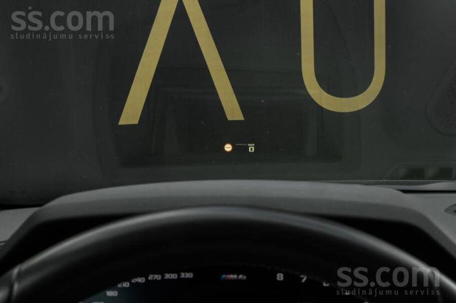 Black BMW M4 2022 in Tukums, with an engine capacity of 3.00 L and mileage of 68 thousand km for 69990 €, photo 16 on AUTOMOTO.COM.LV