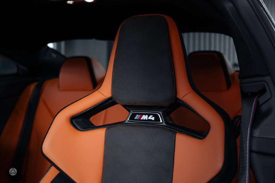 Melns BMW M4 2025 Viļņa, ar dzinēja tilpumu 3.00 L un nobraukumu 3 tūkst. km par 89999 €, foto 16 vietnē AUTOMOTO.COM.LV