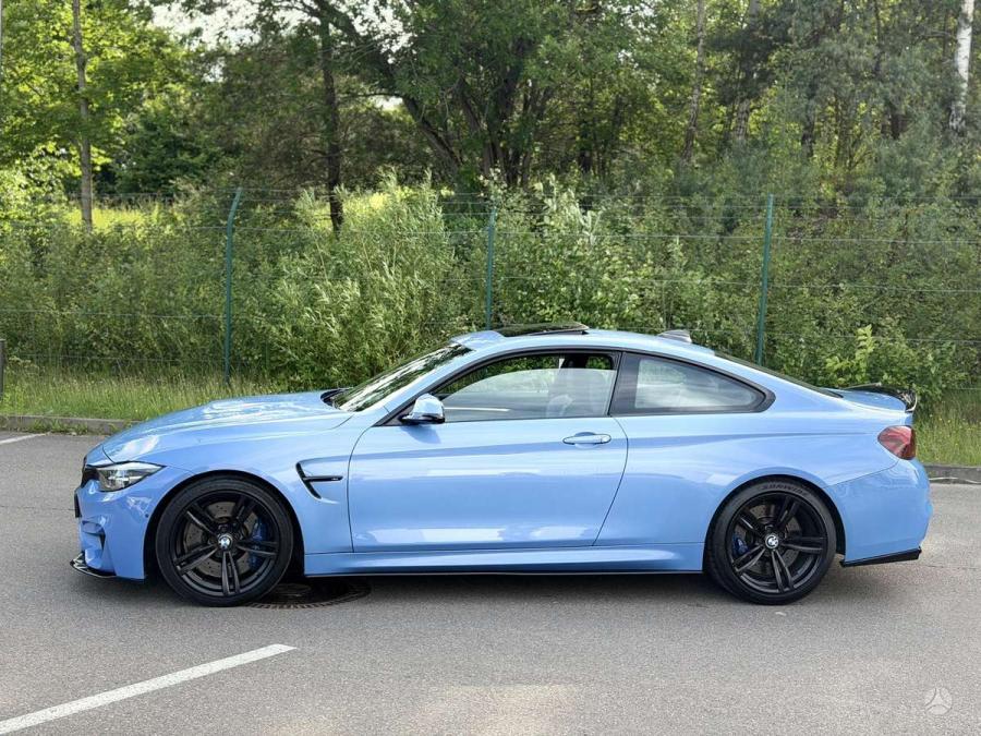 Blue BMW M4 2015 in Vilnius, with an engine capacity of 3.00 L and mileage of 163 thousand km for 34900 €, photo 10 on AUTOMOTO.COM.LV