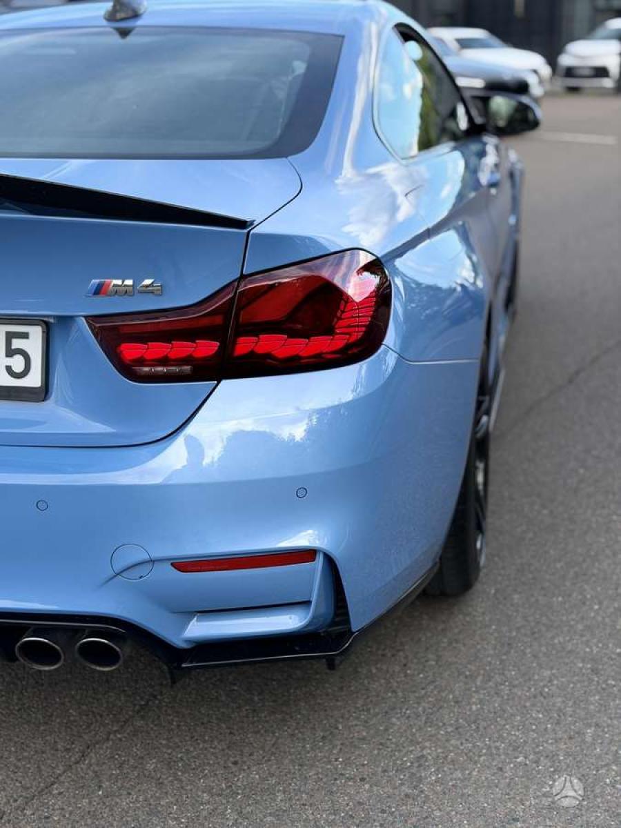 Blue BMW M4 2015 in Vilnius, with an engine capacity of 3.00 L and mileage of 163 thousand km for 34900 €, photo 13 on AUTOMOTO.COM.LV