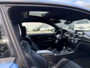 Blue BMW M4 2015 in Vilnius, with an engine capacity of 3.00 L and mileage of 163 thousand km for 34900 €, photo 19 on AUTOMOTO.COM.LV