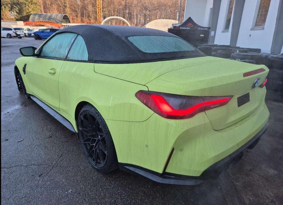 Green BMW M4 2024 in Klaipeda, with an engine capacity of 2.99 L and mileage of 23 thousand km for 49000 €, photo 2 on AUTOMOTO.COM.LV