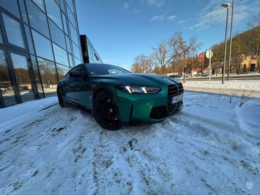 Green BMW M4 2024 in Kaunas, with an engine capacity of 3.00 L and mileage of 29 thousand km for 82000 €, photo 1 on AUTOMOTO.COM.LV