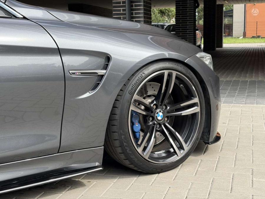 Grey BMW M4 2016 in Kaunas, with an engine capacity of 2.98 L and mileage of 98 thousand km for 31900 €, photo 8 on AUTOMOTO.COM.LV