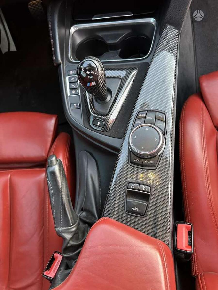 Pelēks BMW M4 2016 Kauņa, ar dzinēja tilpumu 2.98 L un nobraukumu 118 tūkst. km par 34999 €, foto 20 vietnē AUTOMOTO.COM.LV