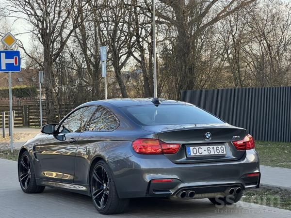 Grey BMW M4 2016 in Riga, with an engine capacity of 3.00 L and mileage of 121 thousand km for 37900 €, photo 4 on AUTOMOTO.COM.LV