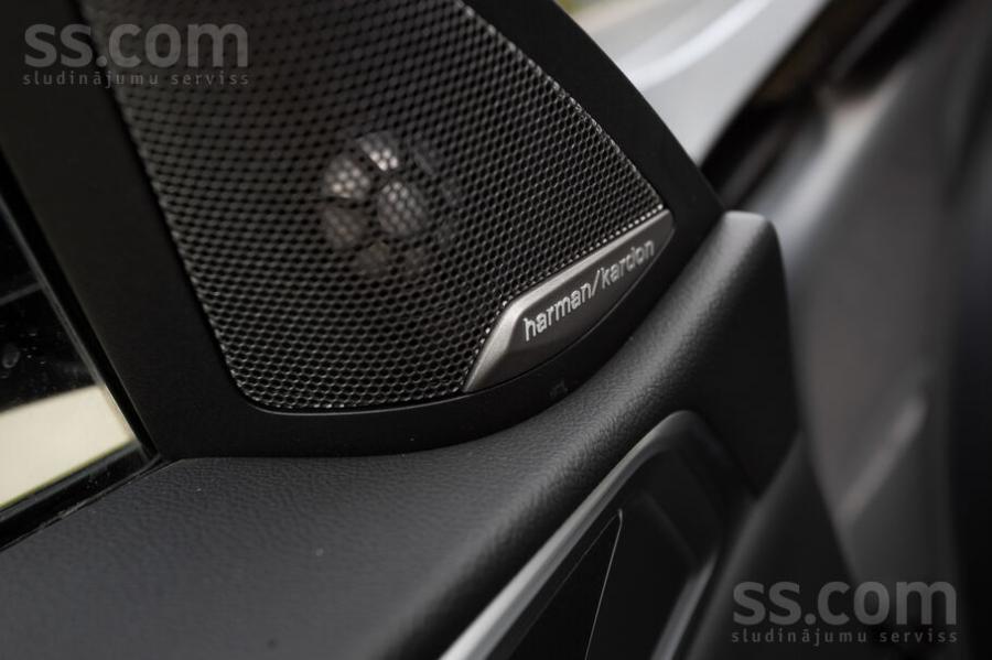 Grey BMW M4 2022 in Jelgava, with an engine capacity of 3.00 L and mileage of 59 thousand km for 69900 €, photo 25 on AUTOMOTO.COM.LV