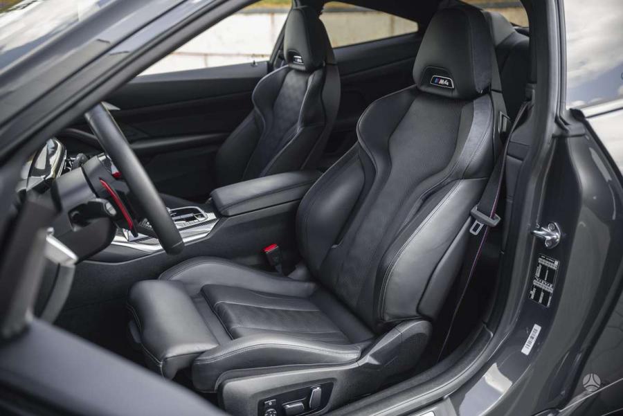 Grey BMW M4 2024 in Vilnius, with an engine capacity of 2.99 L and mileage of 9 thousand km for 75000 €, photo 28 on AUTOMOTO.COM.LV