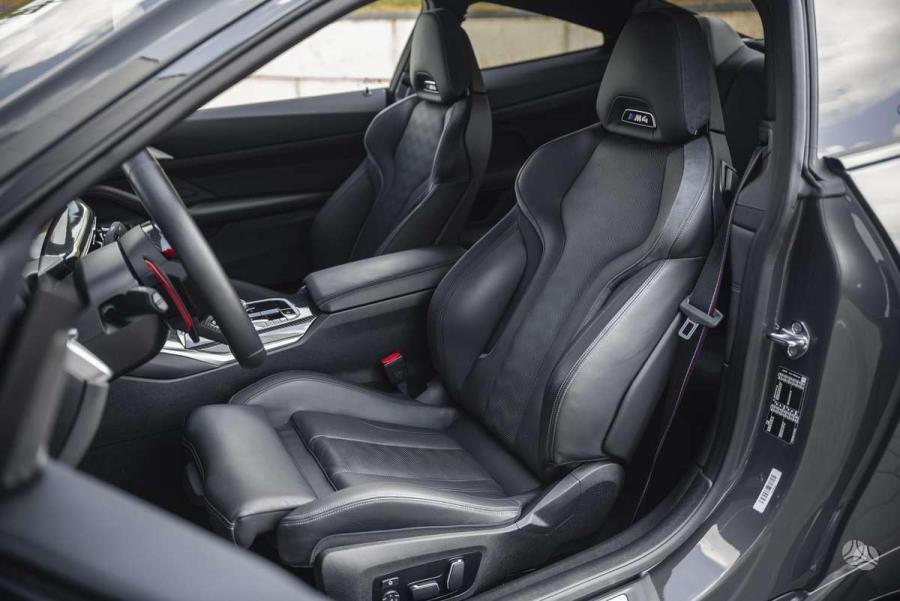 Grey BMW M4 2024 in Klaipeda, with an engine capacity of 2.99 L and mileage of 12 thousand km for 77900 €, photo 28 on AUTOMOTO.COM.LV